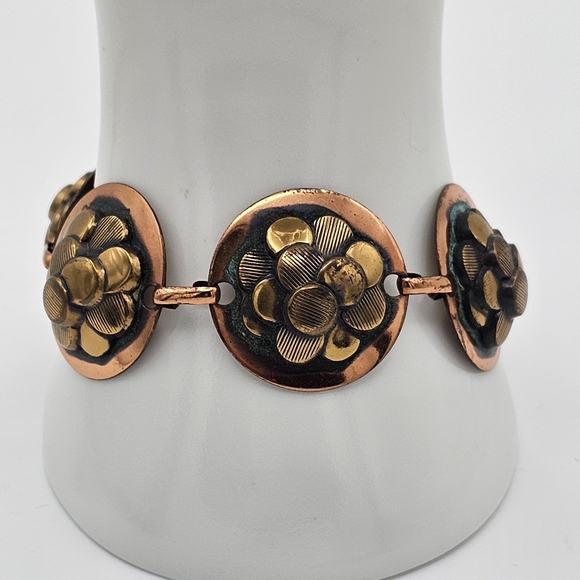 Source Unknown | Jewelry | Vintage Solid Copper Bracelet Dome Link ...